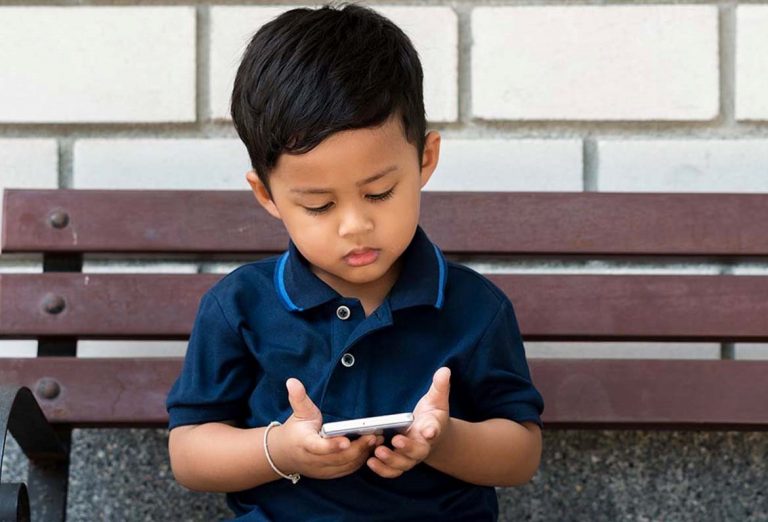 Are Students Suffering From Mobile Phone Addiction? – BigBery