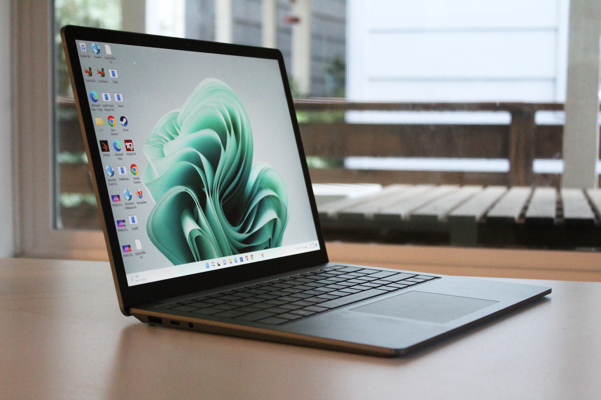 Microsoft Surface Laptop Studio: 5 Things You Must Know Before Buying a ...